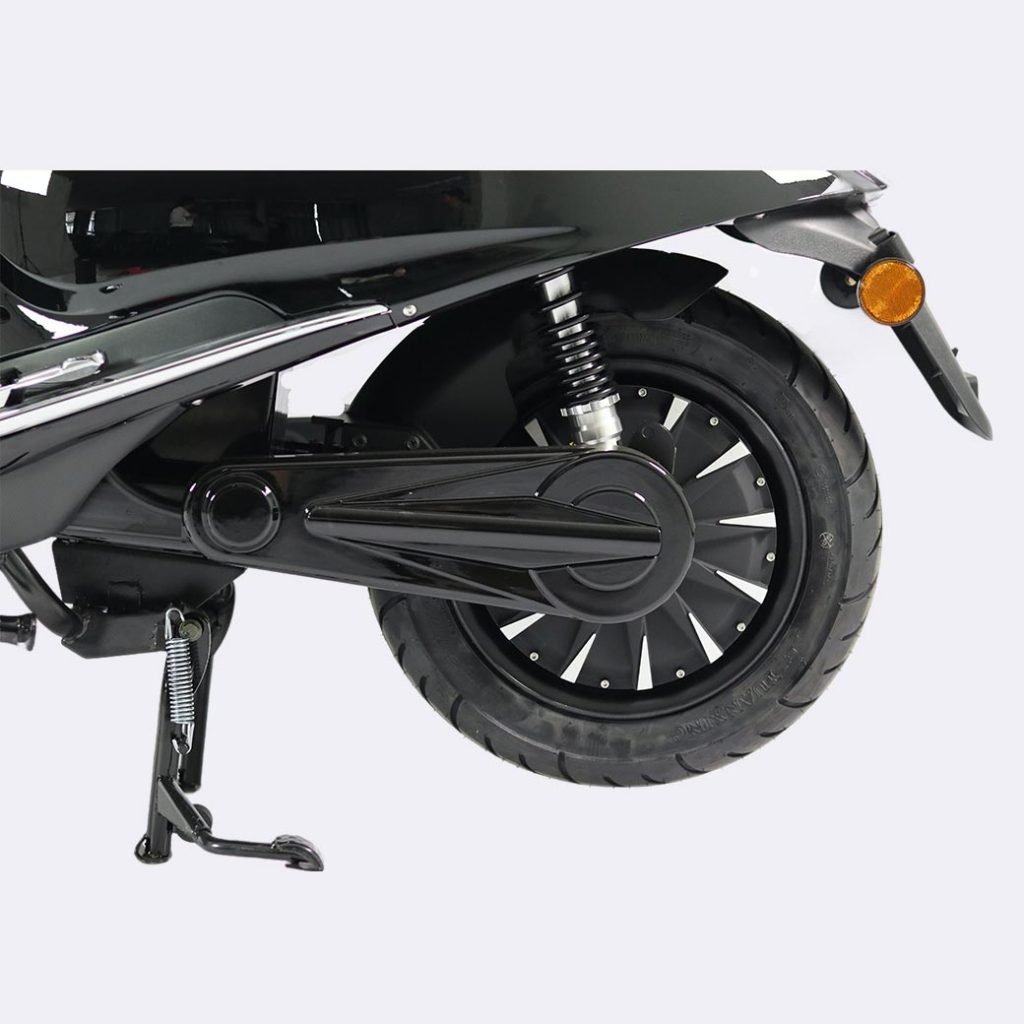 LEM-03 Swan 4000W Europe High Speed Electric Scooter
